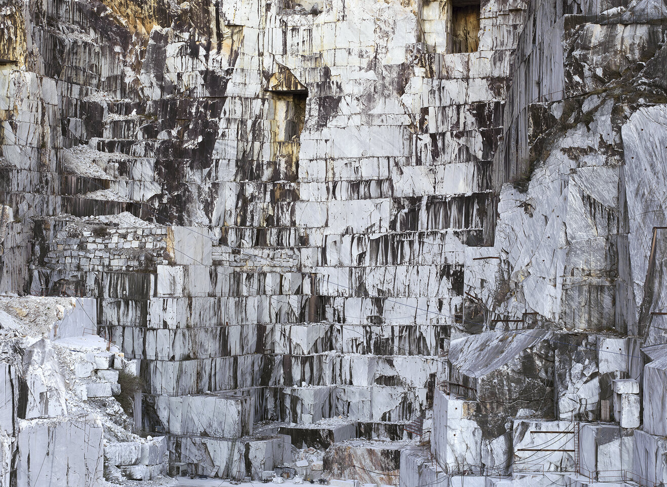 Bernhard Prinz - Photographer - Bernhard Knaus Fine Art : B. Knaus Fine Art